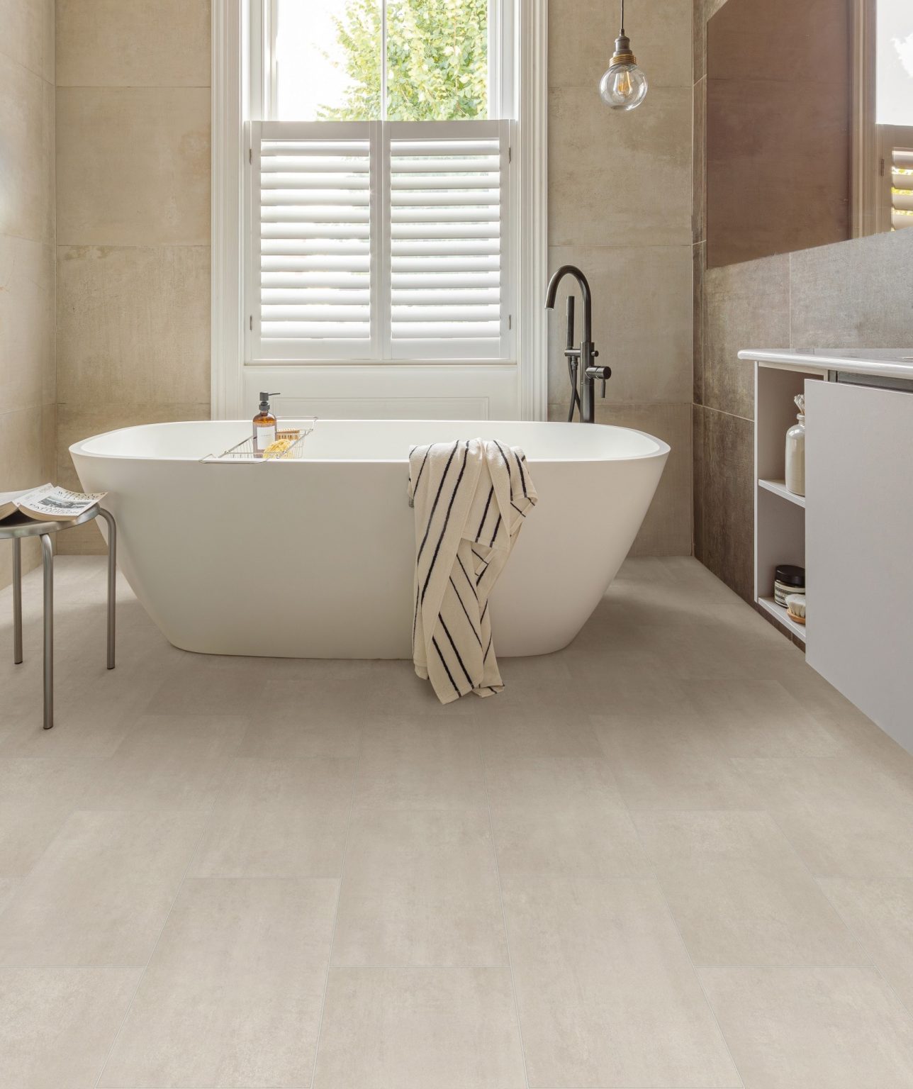 LeoLine Gets a Lift with New Ranges | TheStocklists